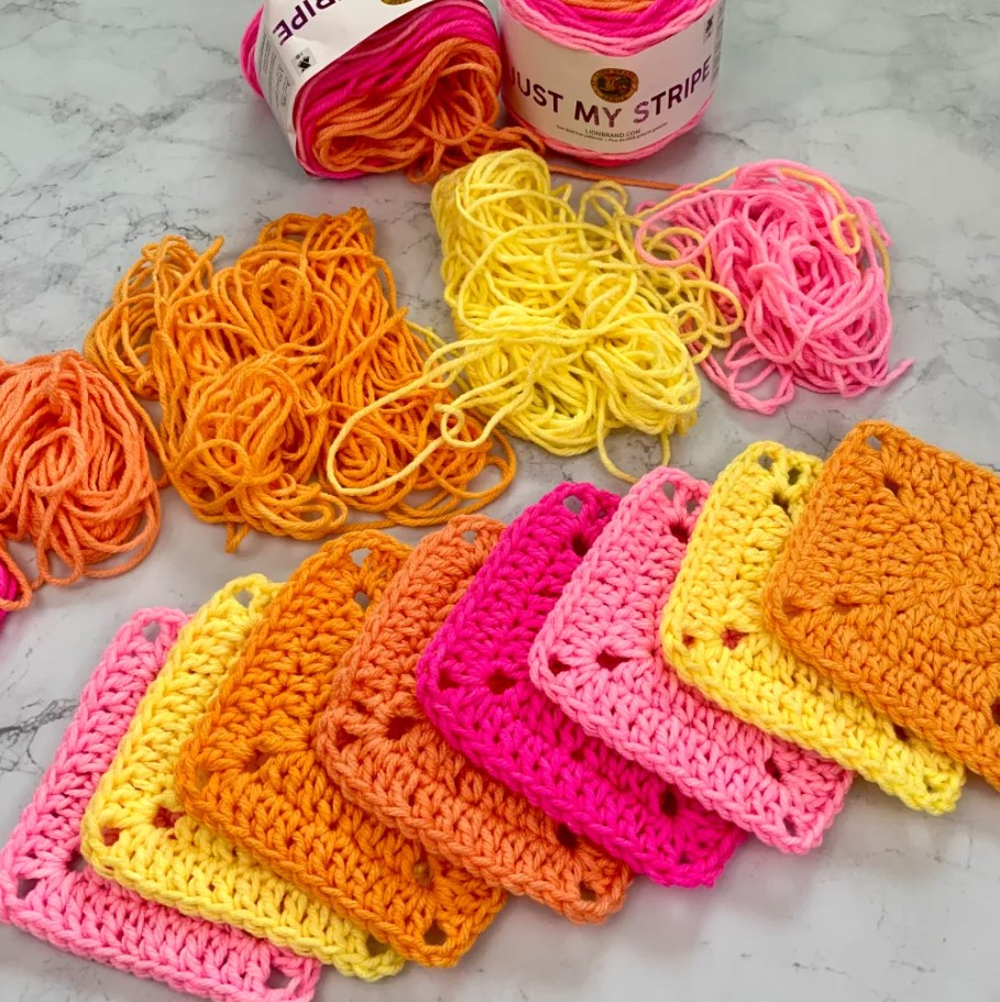 Solid Granny Square - Handmade Learning Here