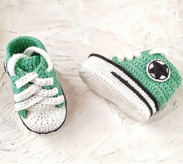 Converse Baby Booties - Handmade Learning Here
